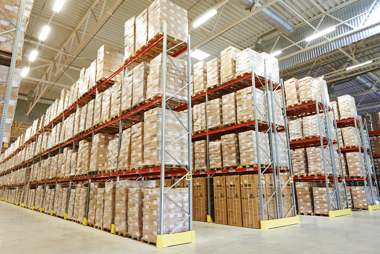 Rack à palettes : solution de stockage robuste et modulable